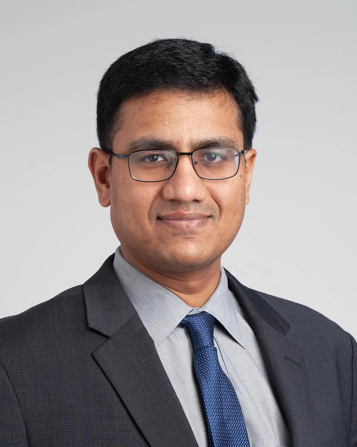 Dr. Naveen Gopal, MD - Medina, OH - Hospital Medicine