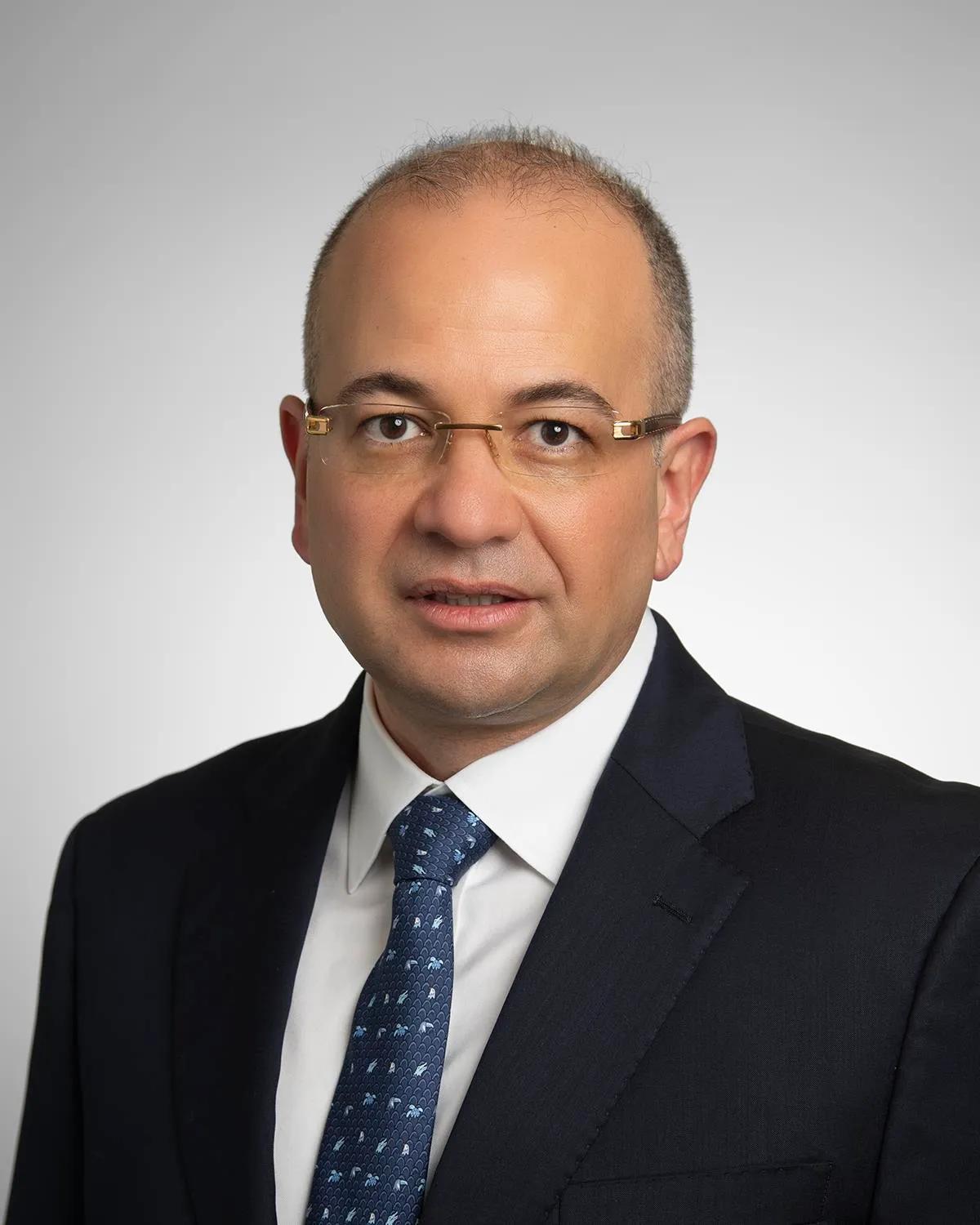 Dr. Mohamed Shahed, MD - Internal Medicine