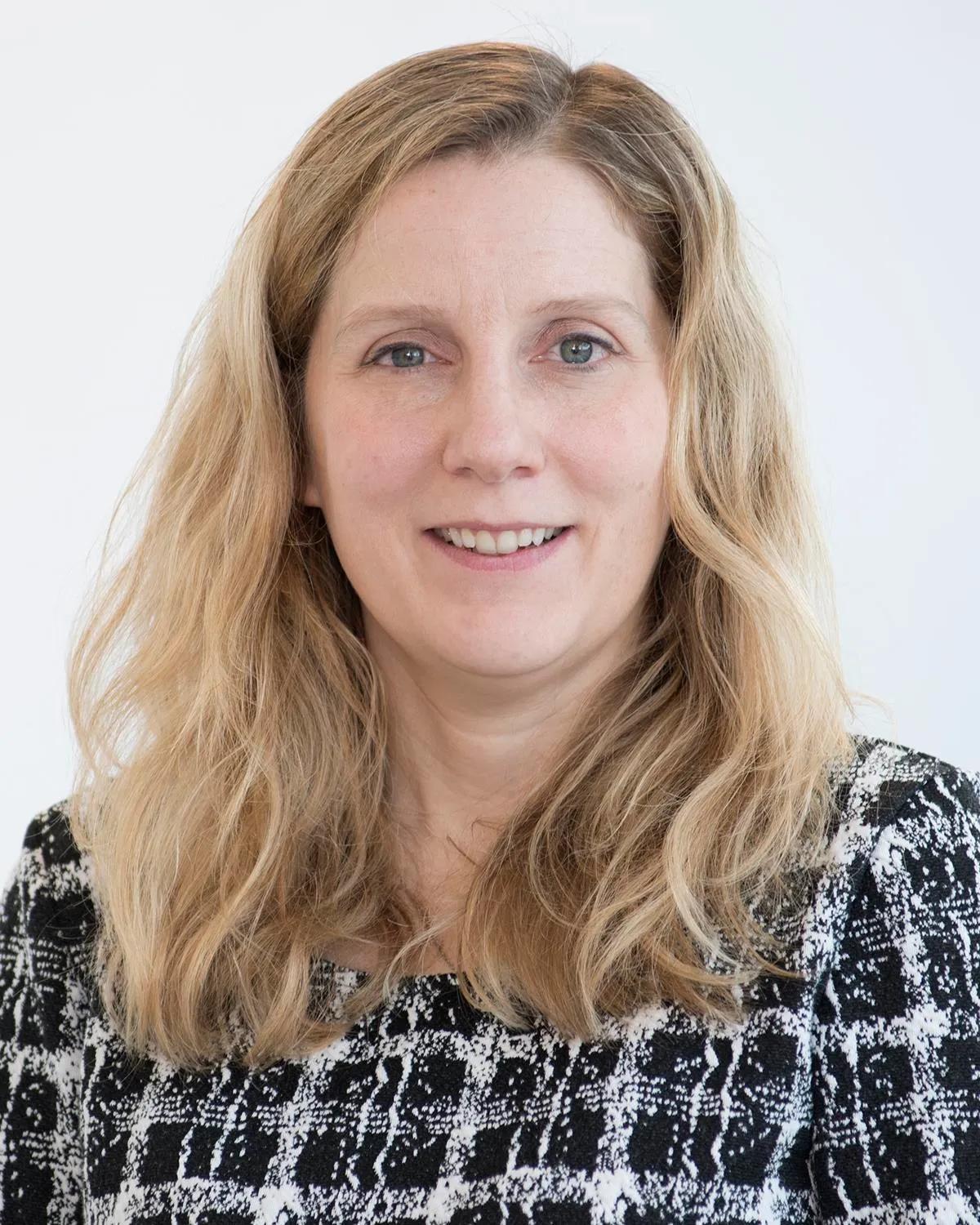 Dr. Sandra Snyder, DO - Lakewood, OH - Family Medicine