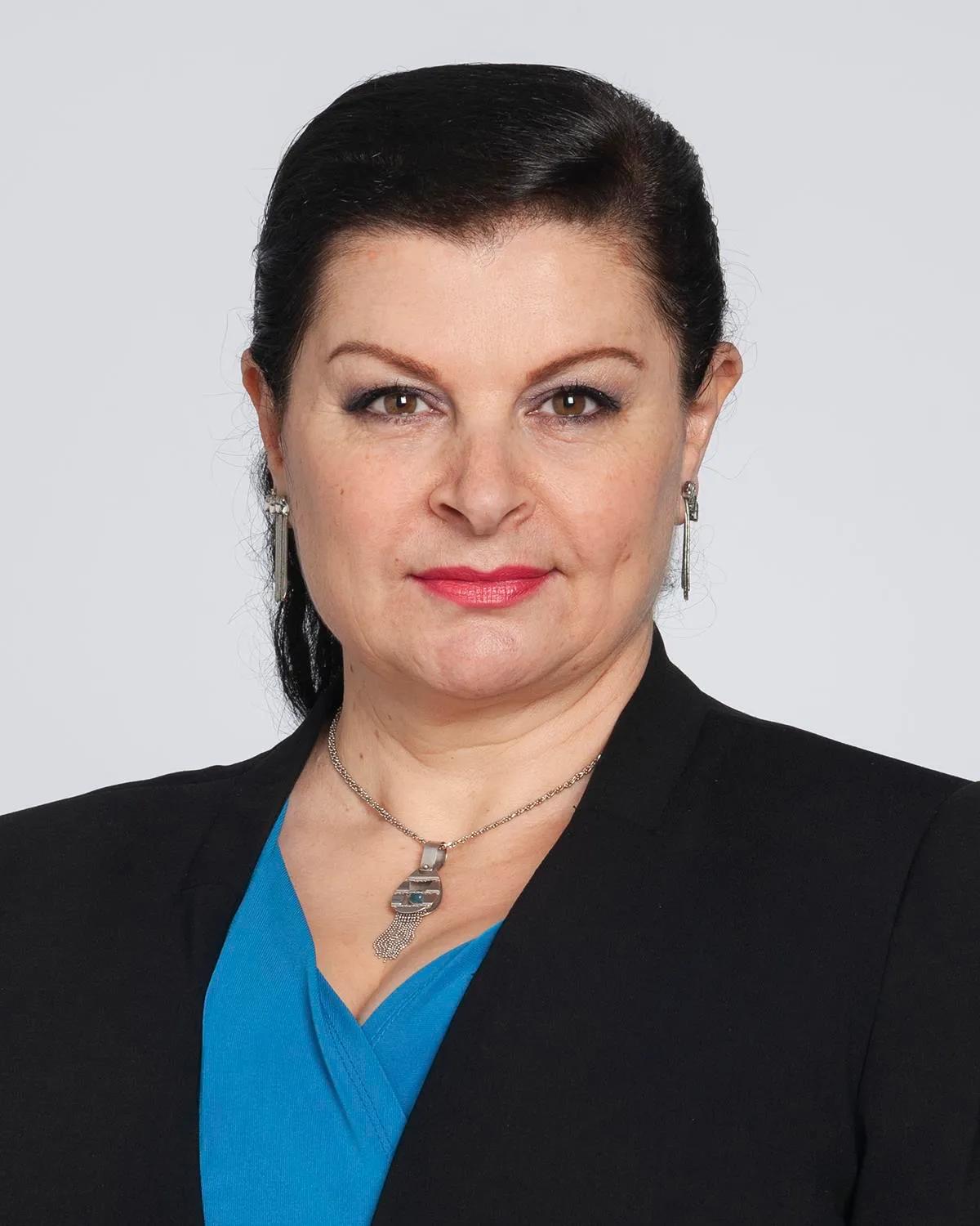 Dr. Diana Daoud, MD - North Olmsted, OH - Internal Medicine