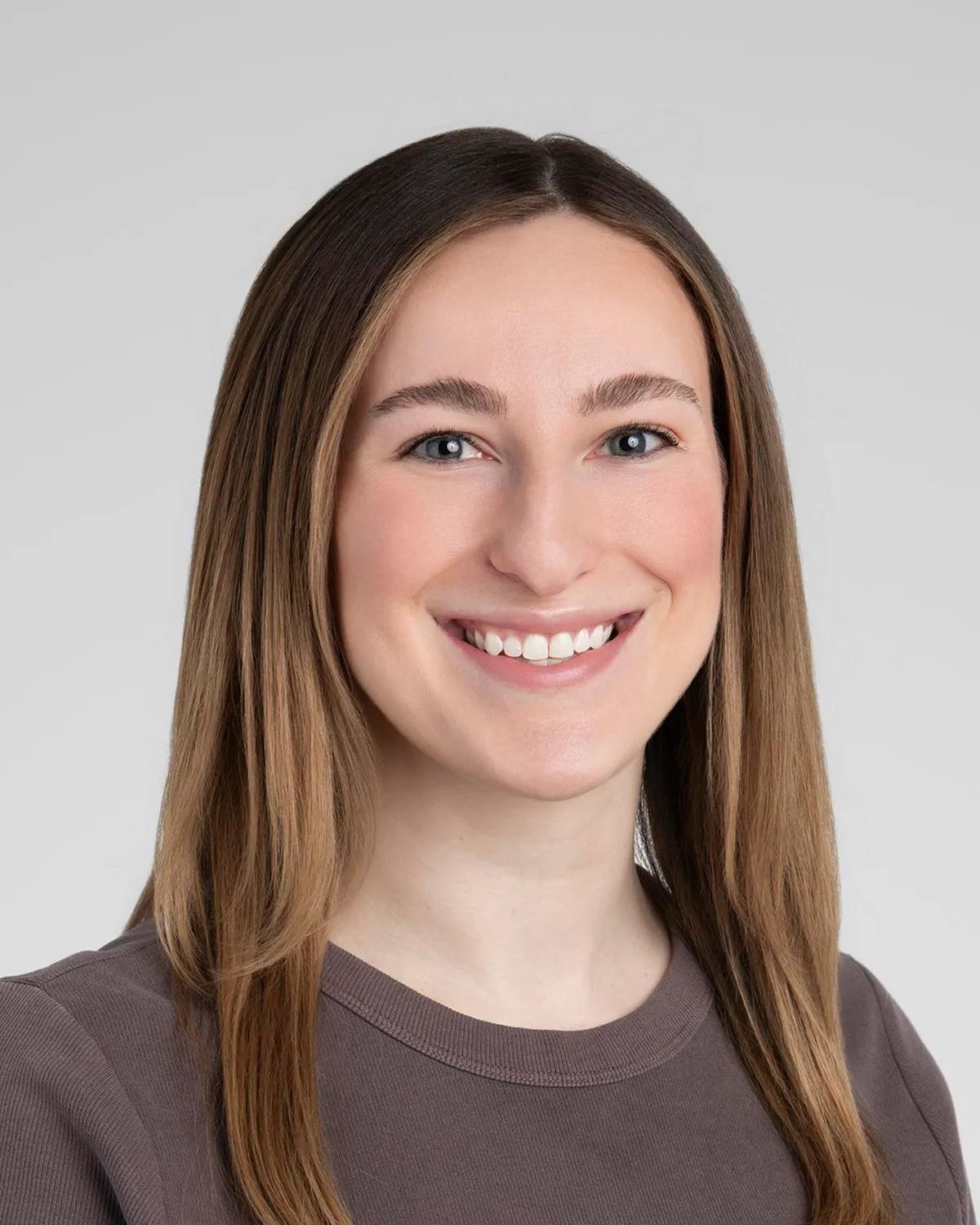 Sarah Menger, CNP - Independence, OH - Internal Medicine