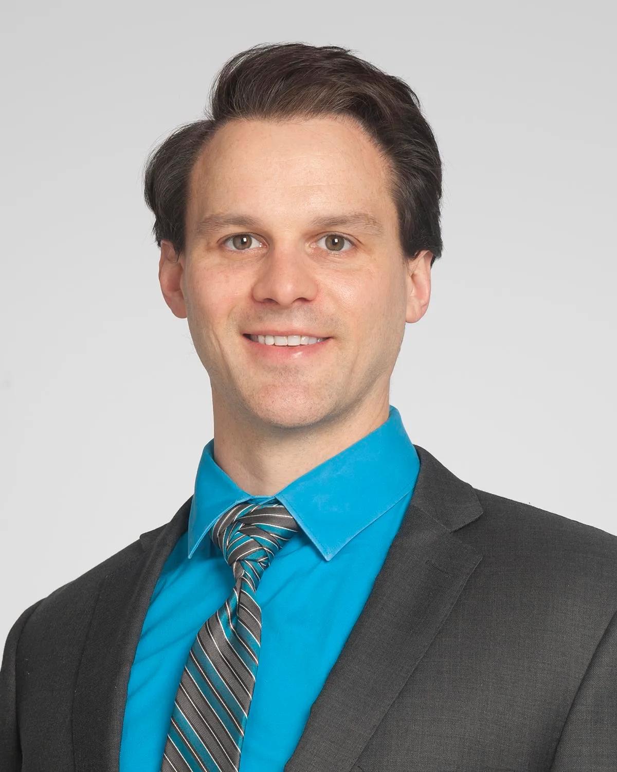 Dr. Matthew Kampert, DO - Warrensville Heights, OH - Sports Medicine ...