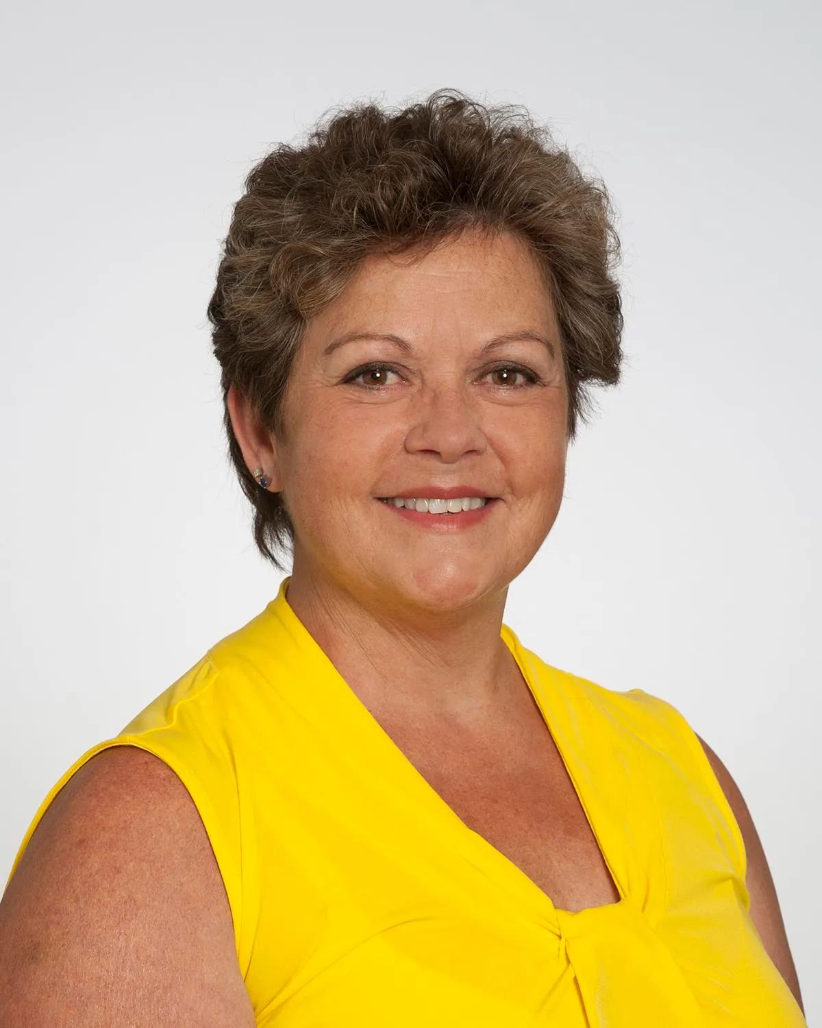 Laura Frazier, PA-C - Independence, OH - Orthopedic Surgery - Request ...