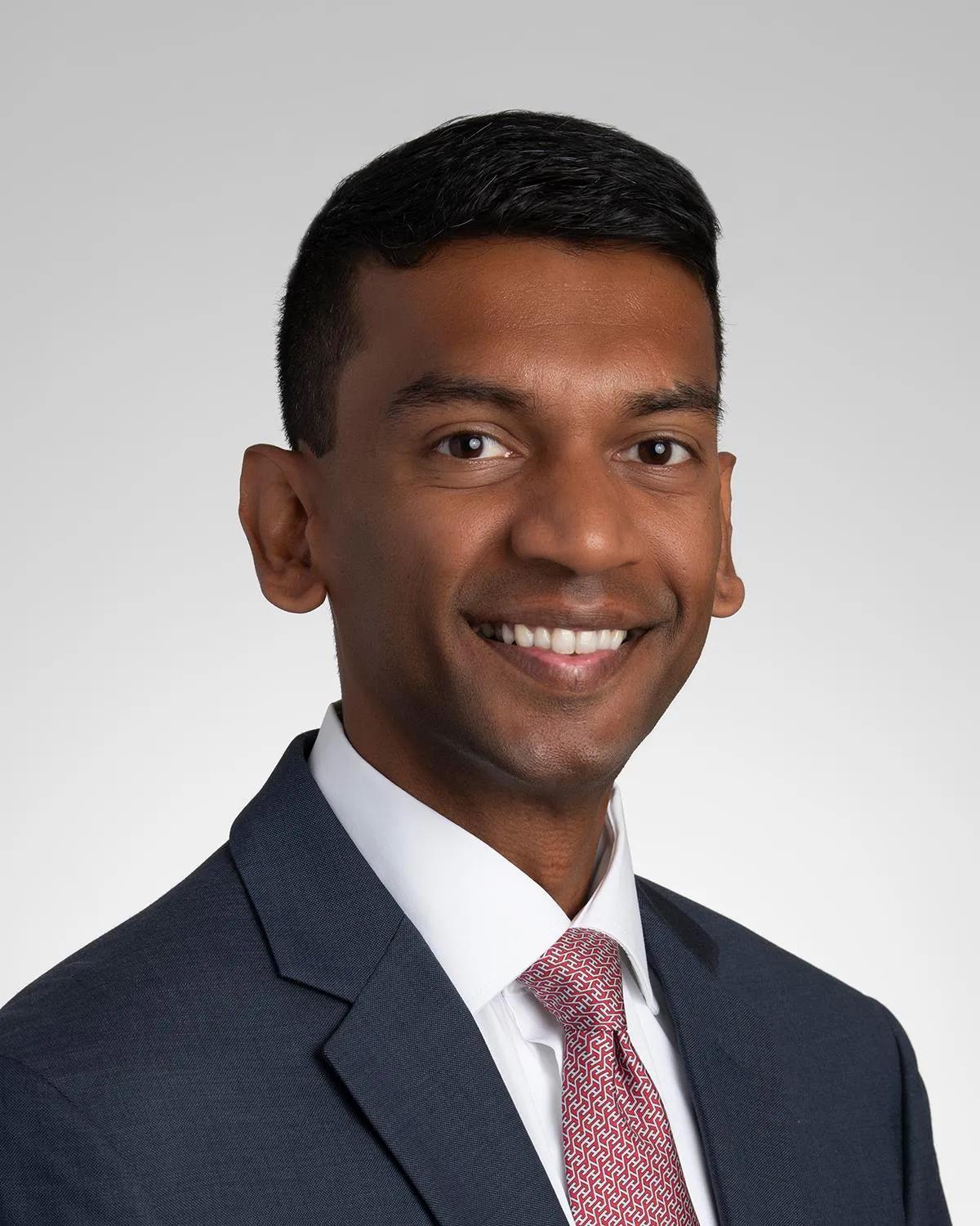 Dr. Gayan De Silva, MD - Avon, OH - Vascular Surgery
