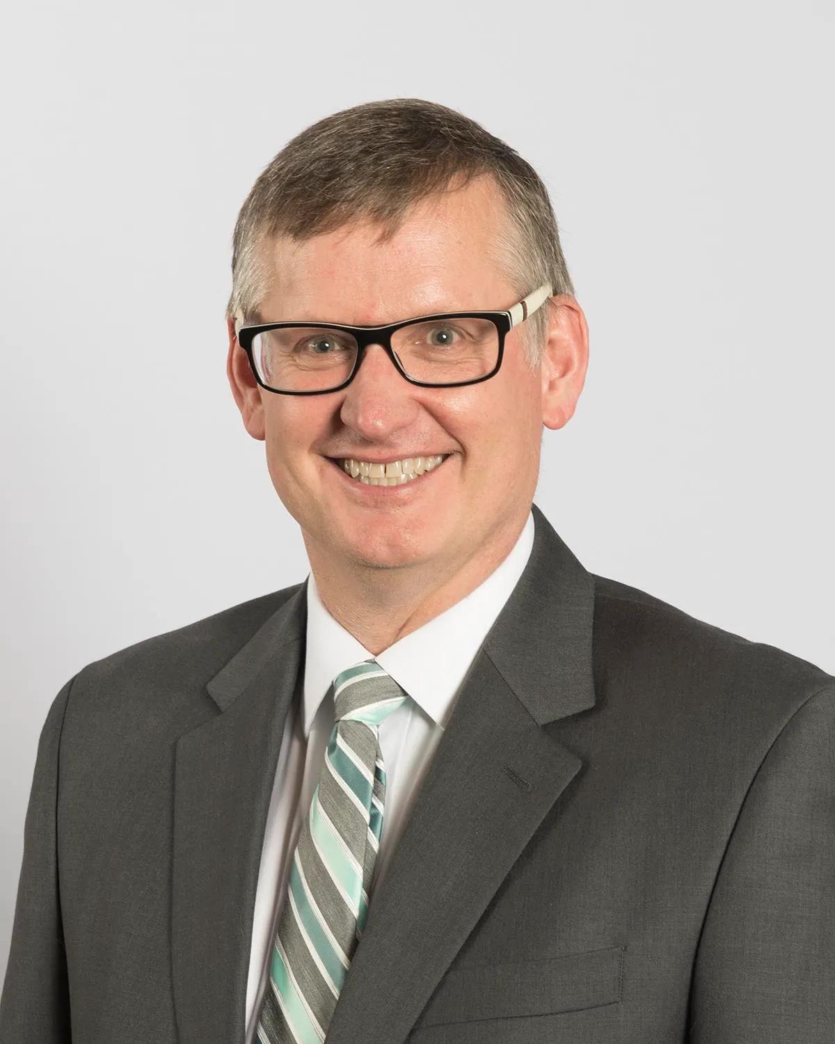 Dr. Richard Ellison, MD - Uniontown, OH - Comprehensive Ophthalmology ...