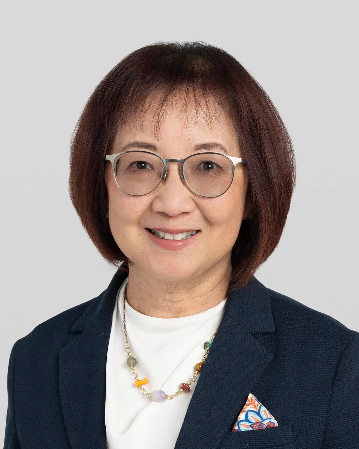 Dr. Angela Wang, MD - Cleveland, OH - Pulmonology