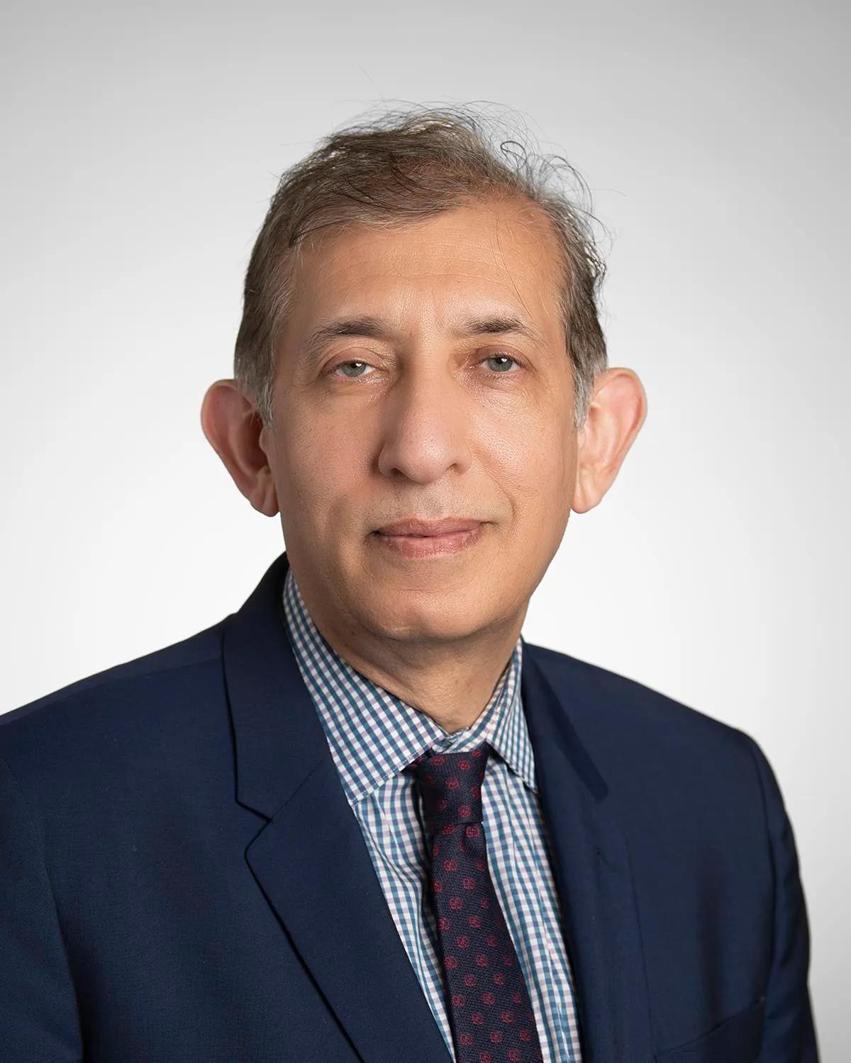 Dr. Noman Rafique, MD - Massillon, OH - Hematology Oncology