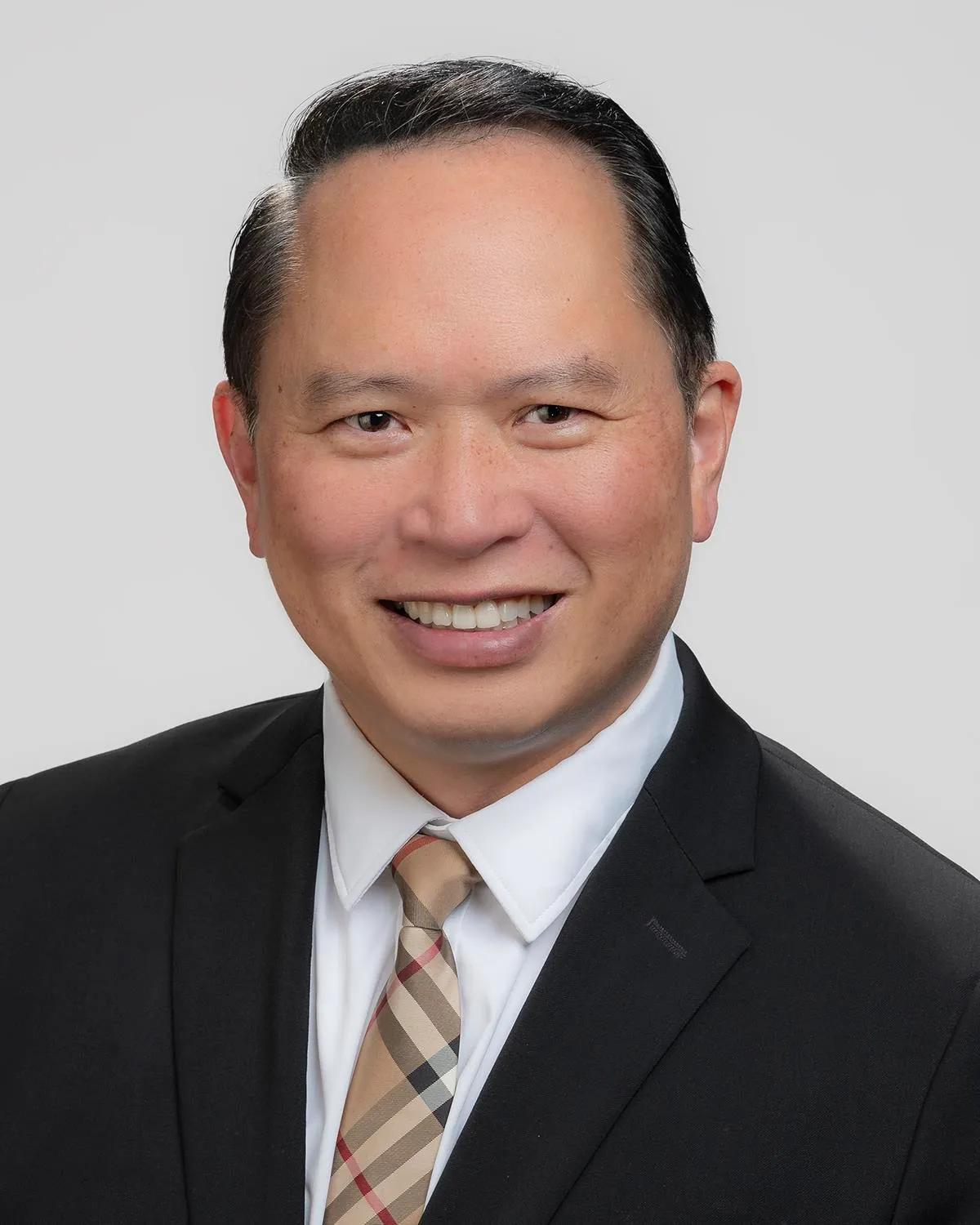 Dr. Hoai-Nghia Nguyen, MD - Canton, OH - Internal Medicine - Request Appointment