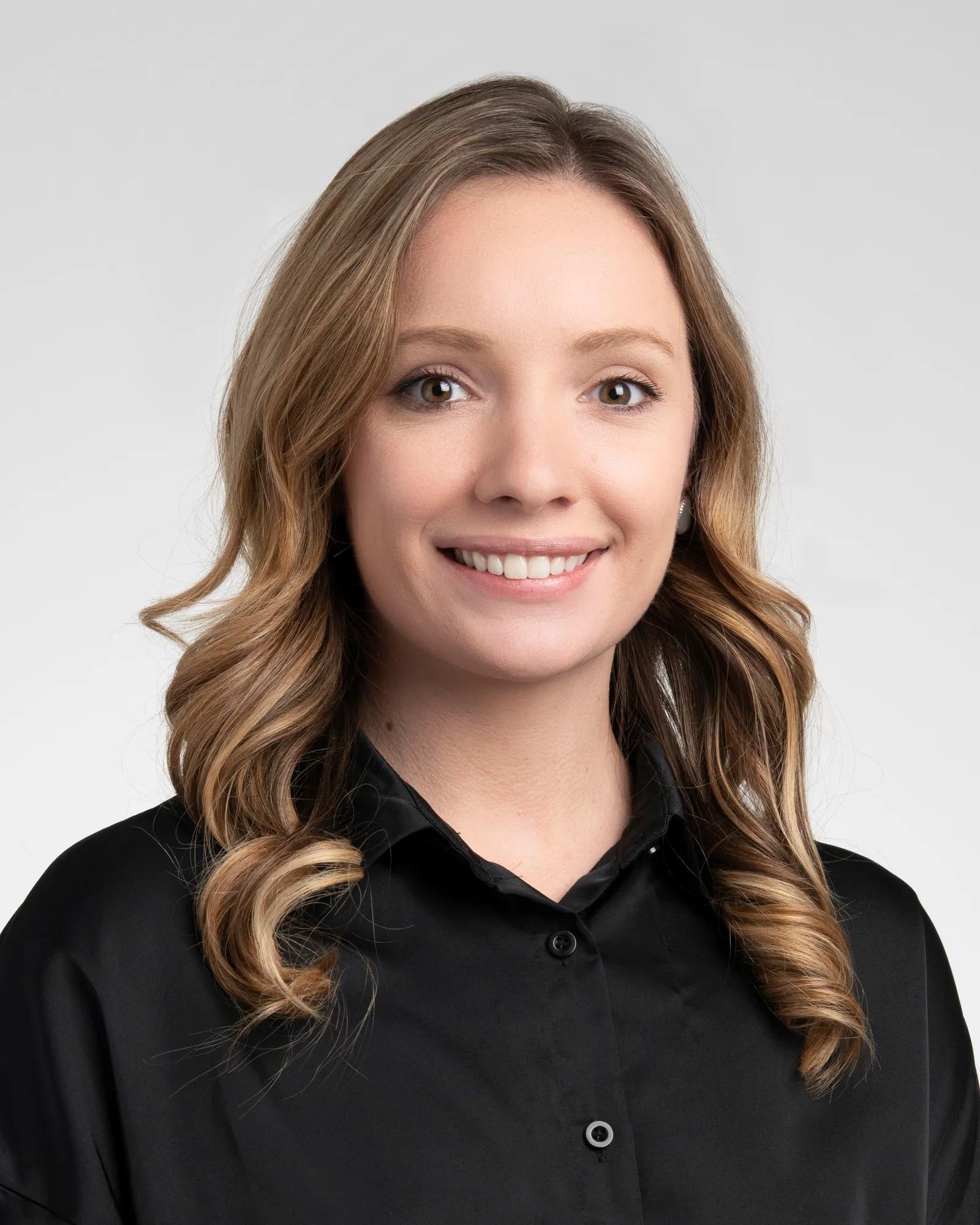 Baylee Burns, PA-C - Avon, OH - Hip and Knee Orthopedic Surgery ...