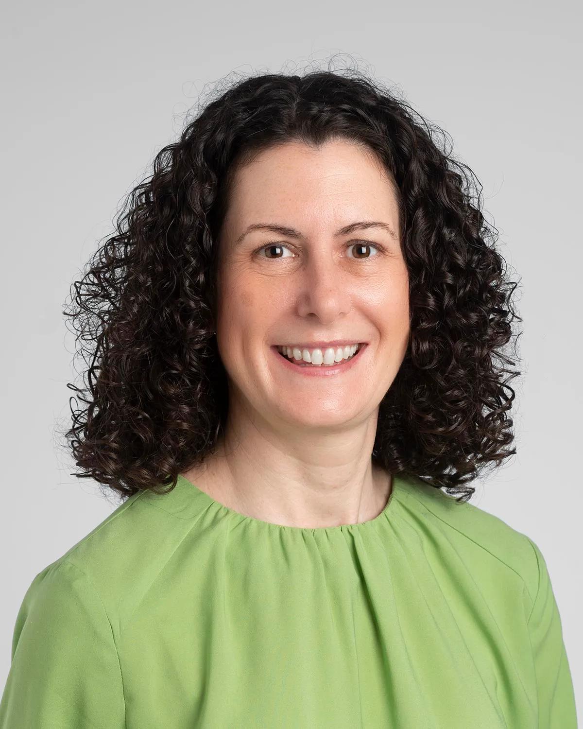 Dr. Rachel Scheraga, MD - Cleveland, OH - Critical Care Medicine