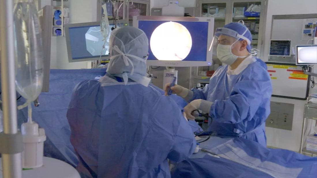 Weight Loss Surgery Cuts Sleep Apnea-Related Health Risks