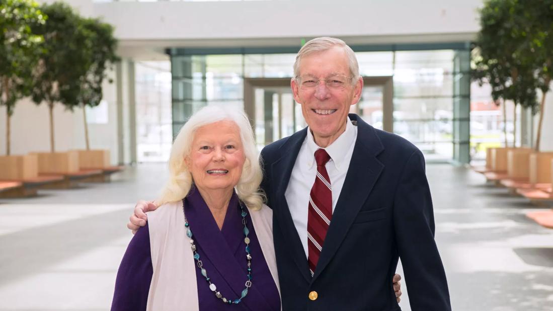 Dr. Geoffrey and Susan Lefferts Establish Endowed Scholarship