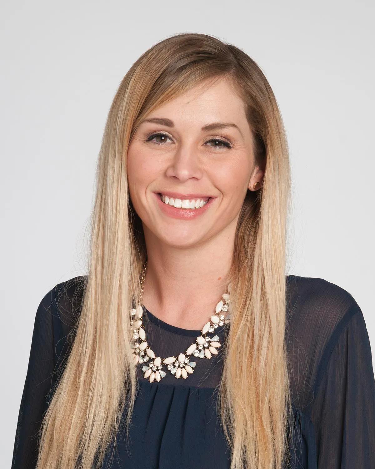 Amanda Marie Hienton, CNP - Independence, OH - Geriatric Medicine