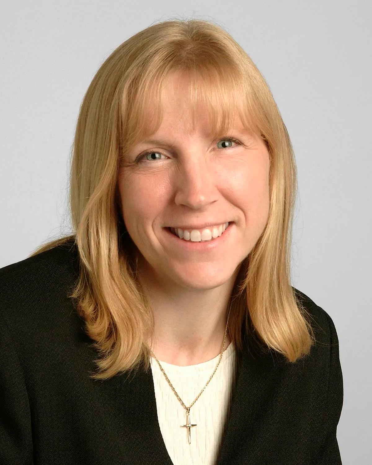 Dr. Beverly O'Neill, MD - Cleveland, OH - Critical Care Medicine