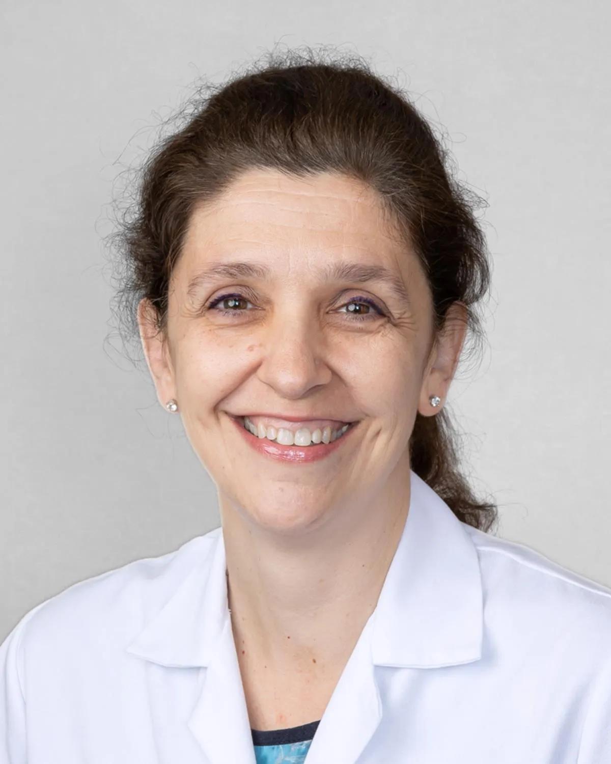 Dr. Maria De Fatima Pozuelo, MD - Vero Beach, FL - Pulmonology