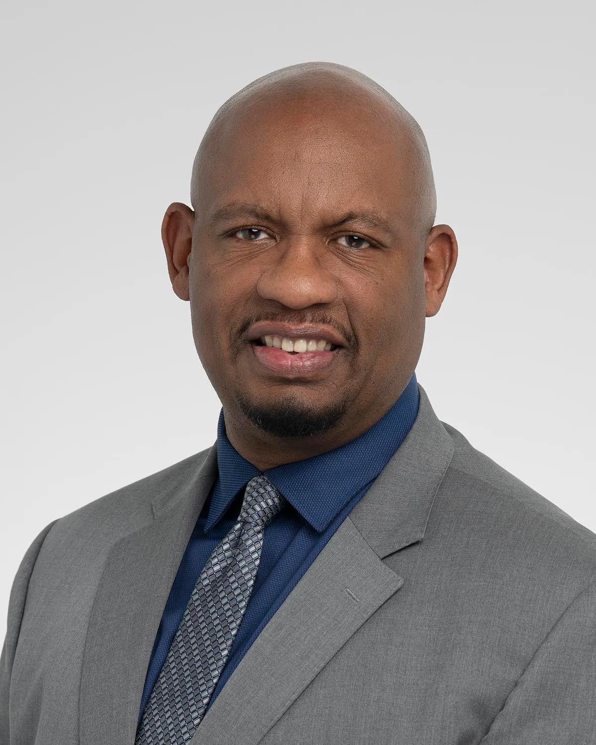 Dr. Michael Menefee, MD - Akron, OH - Hematology Oncology