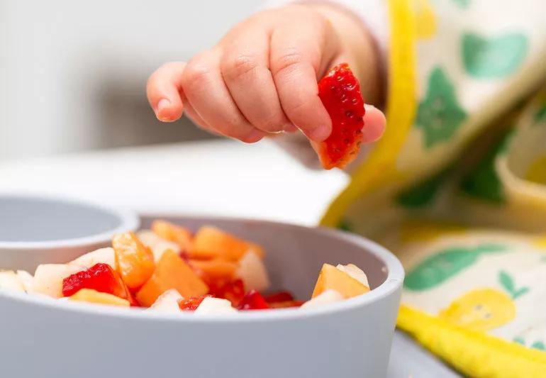 5 Ways to Get Your Toddler to Eat Healthy Foods