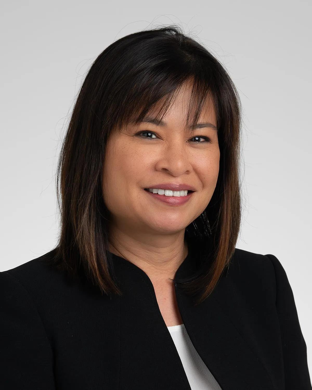 Dr. Karen Floro, DO - Independence, OH - Internal Medicine