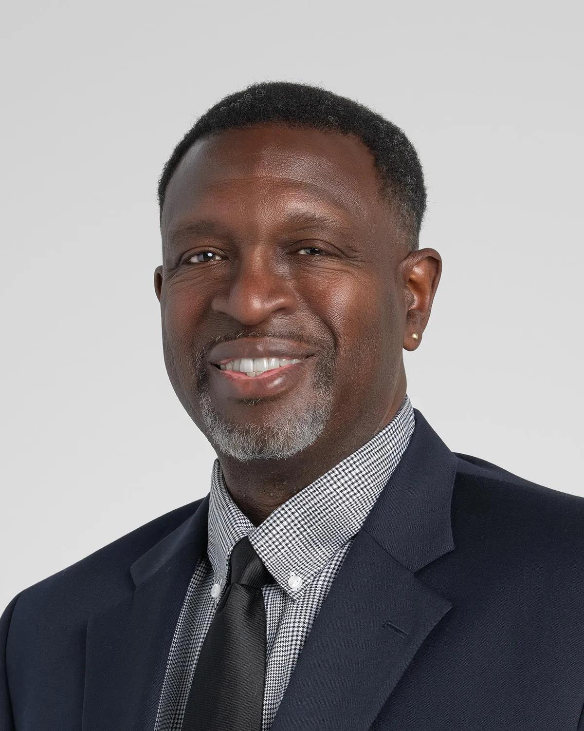 Dr. James Carter, MD - Cleveland, OH - Functional Medicine